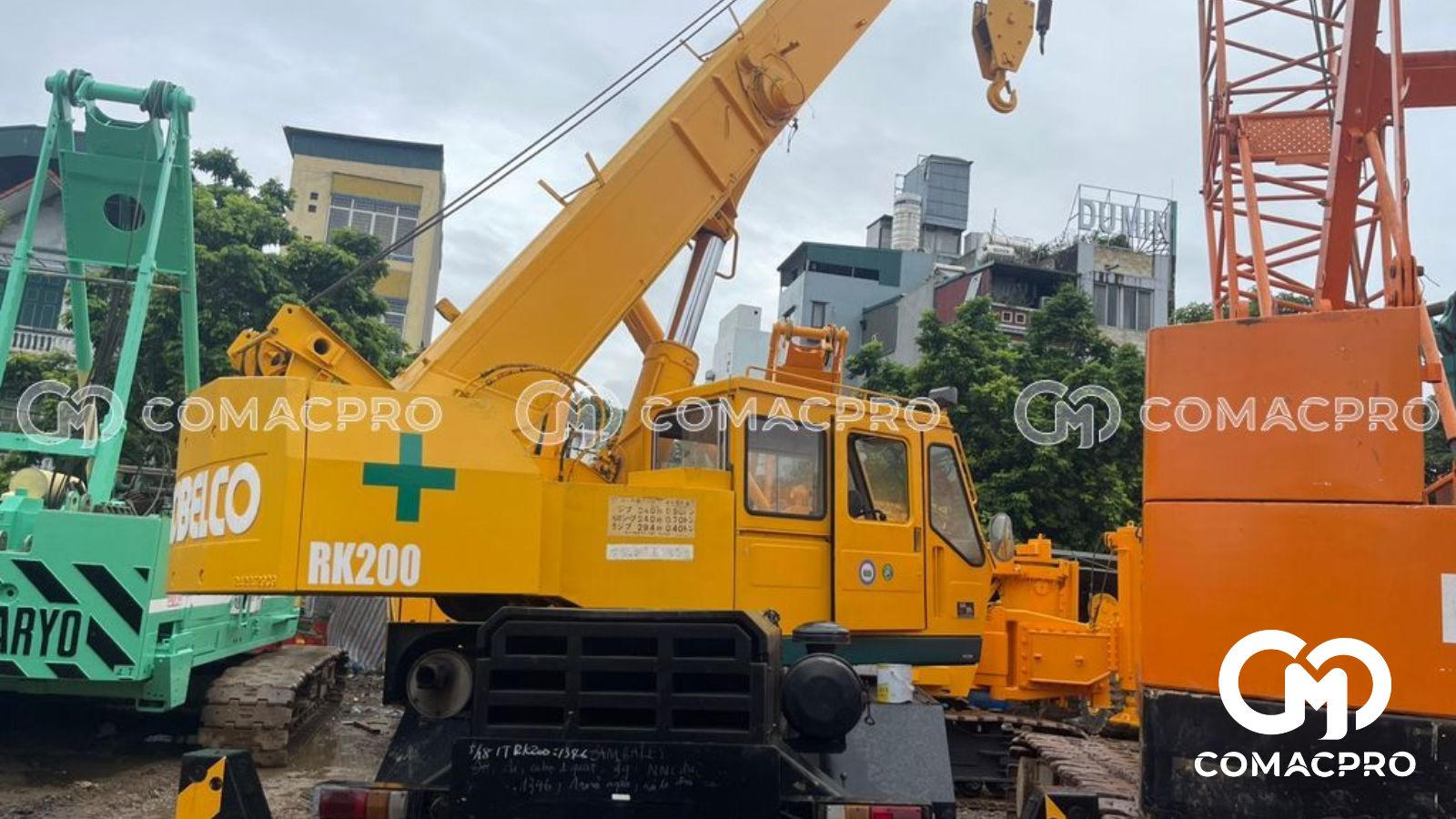 Cẩu bánh lốp KOBELCO RK200 giá bao nhiêu? - CoMacPro